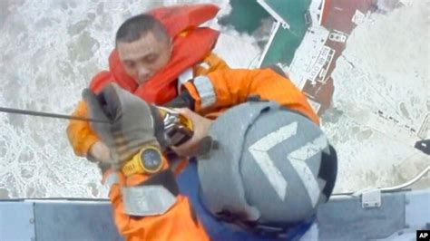 中國一艘施工船在香港附近沉沒 3人獲救27人下落不明 禁聞網