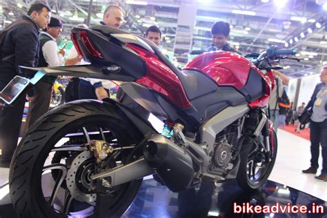 Bajaj Unveils Pulsar 400cs Cruiser Sportspic Gallery And Details