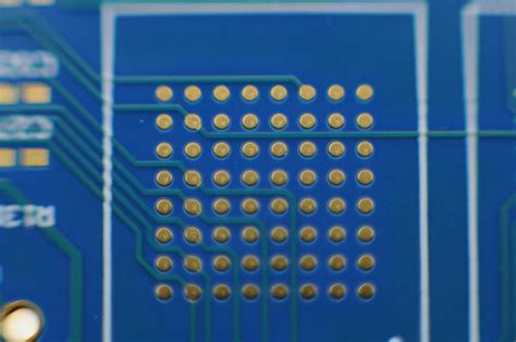 The Differences Between Through Hole And Surface Mount Pcb Designs