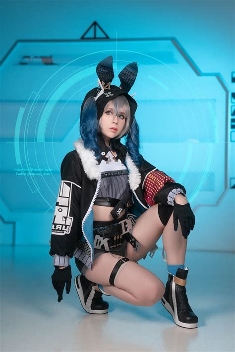 Bronya Zaychik Cosplay By Hackee Cawwsplay