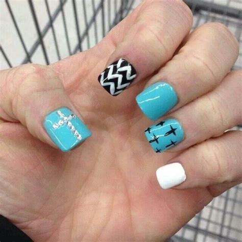 Pin By Karissa Koeppl On Nails Nails Cross Nails Chevron Nails