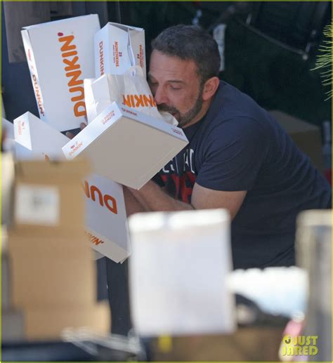 Full Sized Photo Of Ben Affleck Charli Damelio Dunkin Donuts 26