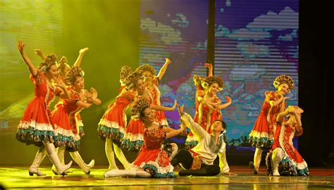 免费领票啦！呼伦贝尔市乌兰牧骑系列演出开始啦！旅游