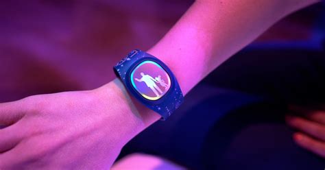 Disney Parks Magicband Plus Brings Star Wars Bounty Hunts To Galaxys