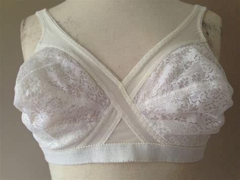 38b Bullet Bra White Lace Vintage Lingerie 38 B By Lustnlux