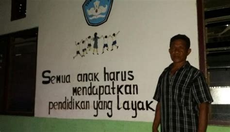 Kisah Pemulung Berhati Emas Yang Bangun Sekolah Gratis Demi