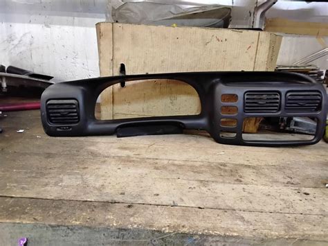 2002 Geo Tracker Radio Dash Gauge Vent Bezel Trim Assembly Oem Parts For Sale