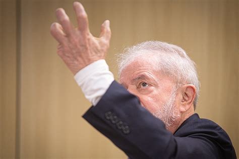 Lula Moro Está Se Transformando Em Um Boneco De Barro E Política