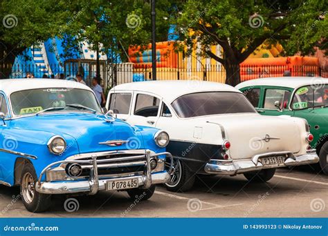 Havana Cuba Em Novembro De 2018 Carros Americanos Cl Ssicos Do
