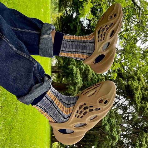 Adidas Yeezy Foam Runner Ochre Gw3354 Gw3354 Novelship
