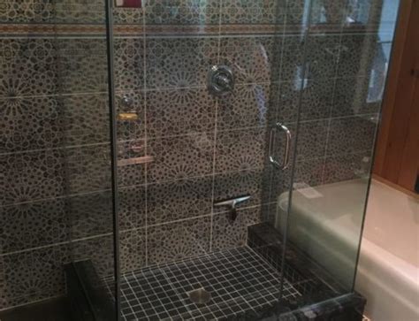 Curb Vs Curbless Shower Enclosures Absolute Shower Doors