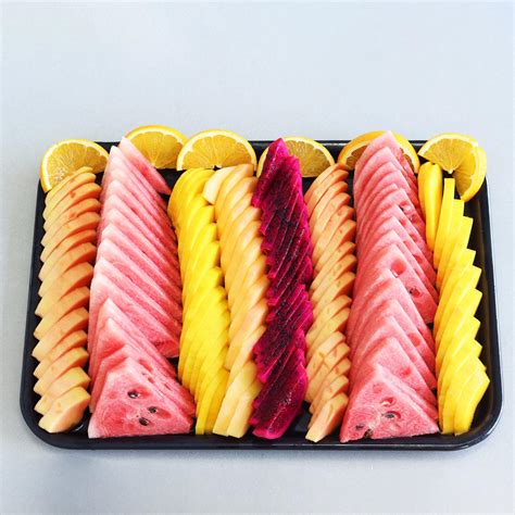 Melon And Mango Slice Tray Abu Dhabi Fruit Market Frootree
