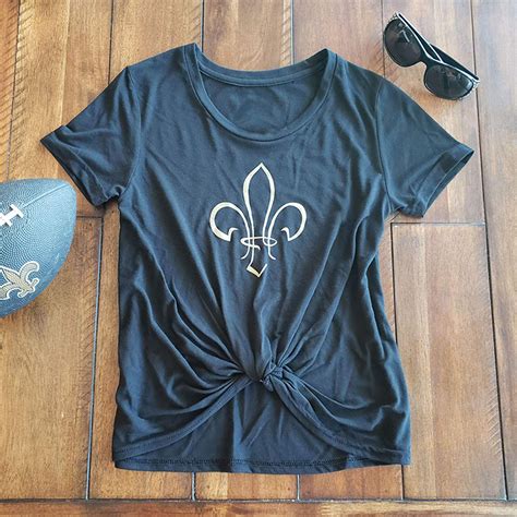 Girls Fleur De Lis Twist Front Fashion Tee Like A Cajun