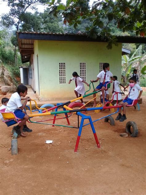 පාසල් නව සෙල්ල්ම් මිදුල ️😊 ර තෝරවෙල්කන්ද විදුහල