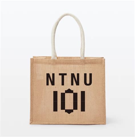 「師大101 勒石我與你」拍照打卡送好禮！ 臺師大校友中心ntnu Alumni Center