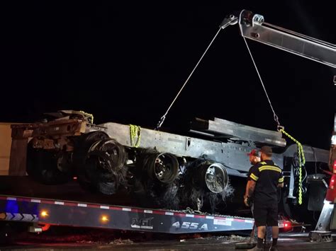 Fiery Collision On I 20 Two 18 Wheelers Crash Resulting In Severe