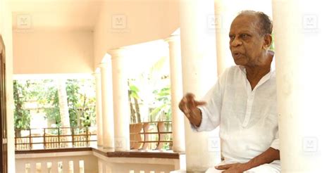 അനുകർത്താക്കൾ സൂക്ഷിക്കുക അഴീക്കോട് അതുക്കുംമേലെ Sukumar Azhikode Malayalam Literature