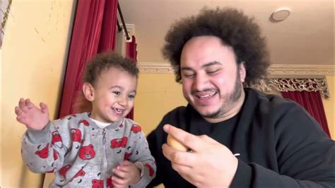 مقلب البيضه ام كتكوت والبيضه الكيندر 😂👶🐣 اكتر مقلب ظبط ف ناصر 😂مقالب اطفال Youtube