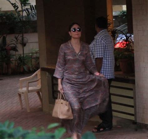 Kareena Karisma Visit Father Randhir Kapoor
