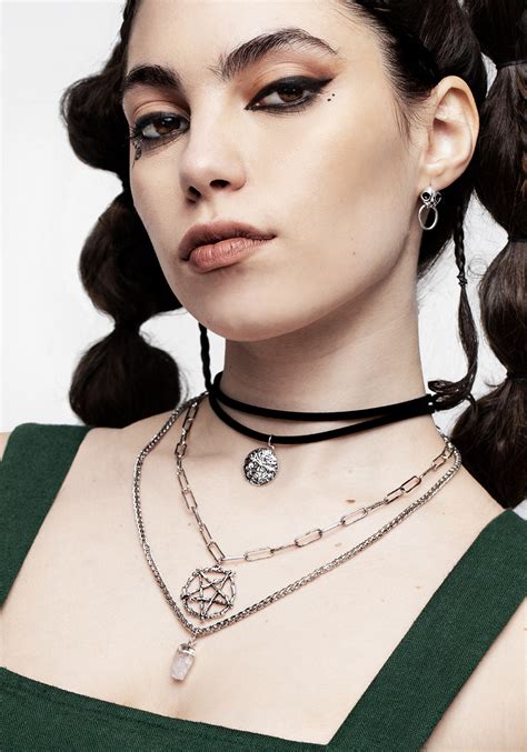 Triune 3 Layered Necklace Pentagram And Crystal Disturbia