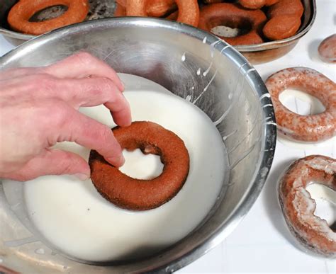Whole Wheat Donuts Made With Fresh Milled Flour Idie S Farm
