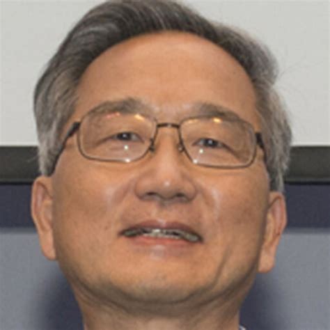 Chenyang Yu Hong Kong Shue Yan University Hong Kong Hksyu