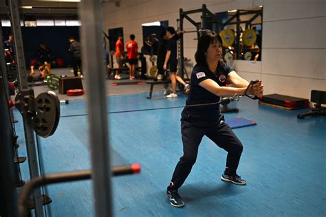 58 Year Old Zhiying Zeng Set To Make Olympic Debut