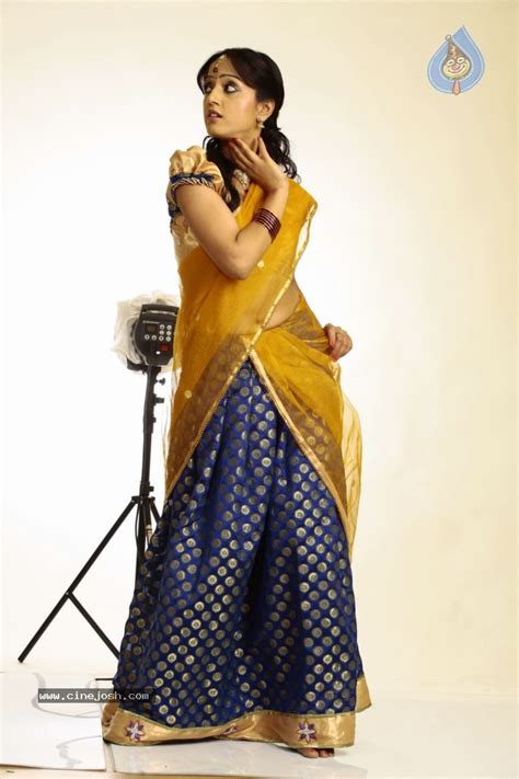 Divya Singh Hot Gallery Photo 63 Of 102