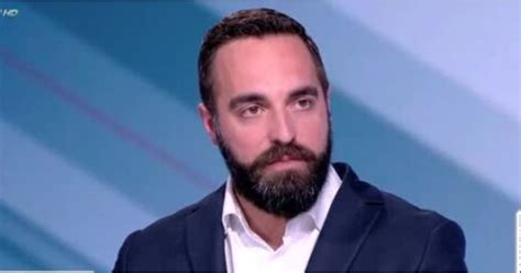 Михал Камбарев Опашката пред кабинета на Пеевски е като за аудиенция