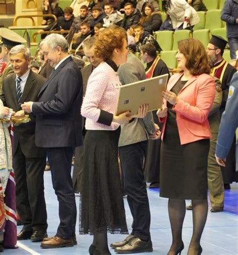 Областният отличи с Почетни грамоти Денислава Ангелова и Корнелия Мотова Gabrovo News