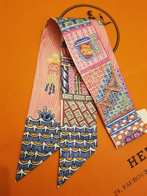 Hermes Twilly 2023 Super Silk Quest 名牌 飾物及配件 Carousell