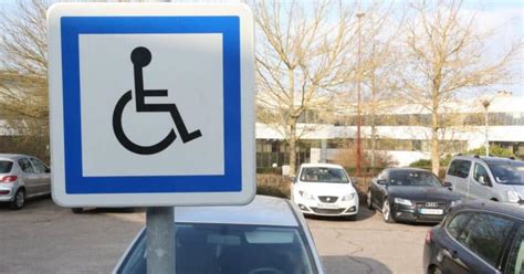 Moselle Metz la voiture de fonction du maire photographiée à larrêt