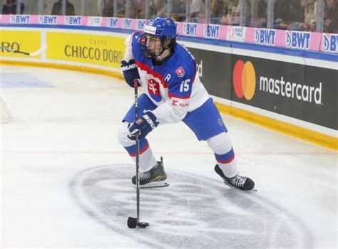 Dvorský prekonal bodový rekord Gáboríka a na MS v hokeji do 18 rokov sa