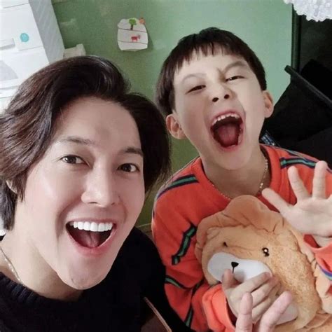 Pin by Têca Costa on ATOR CANTOR KHJ Baby face Kim joon Face