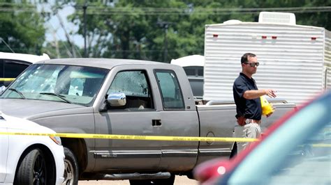 Shooting Outside Arkansas Grocery Store Leaves 3 Dead Multiple Wounded