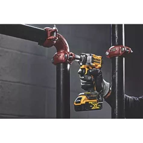 Ударен акумулаторен гайковерт DeWALT DCF922N-XJ, 18V, 610Nm, 1/2"