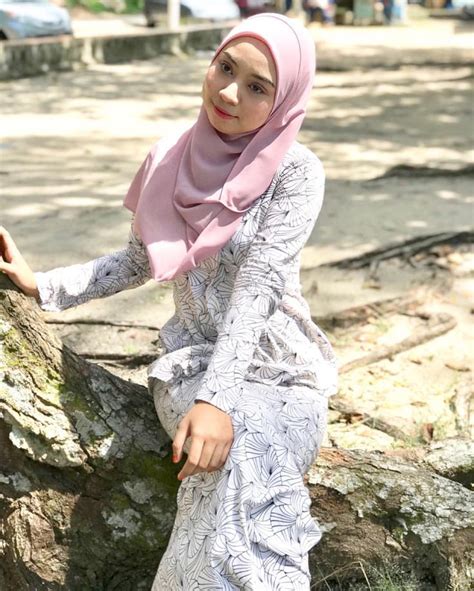 Gadis Melayu Pakai Baju Kurung Ketat Kevin Jones