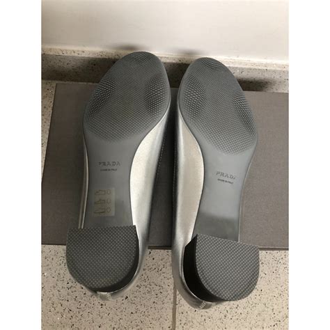 Prada Mocassin Cuir Argenté Ref60991 Joli Closet