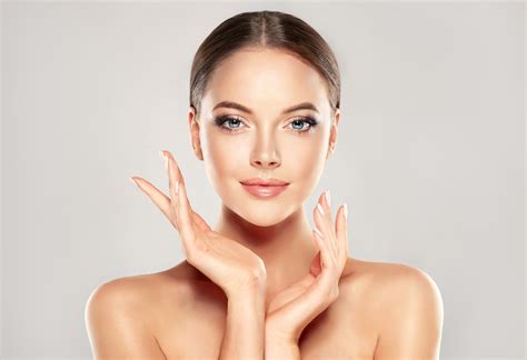 Hướng Dẫn Cách Ngăn Ngừa Dầu Mụn ở Vùng Da Chữ T Của Khuôn Mặt