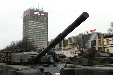Почему в Венгрии не будут обучать украинских военнослужащих