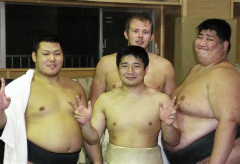 3 Reasons Why Your Team Needs A Sumo Wrestler