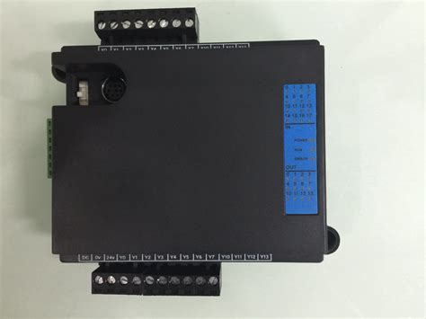 16 In 16 Out Sortie Transistor PLC Plus 2 Channel Sorties Analogiques 0