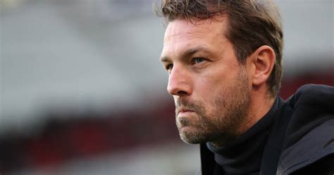 Vor Topspiel Gegen Bayern Weinzierl Legt Sich Im Titelkampf Fest