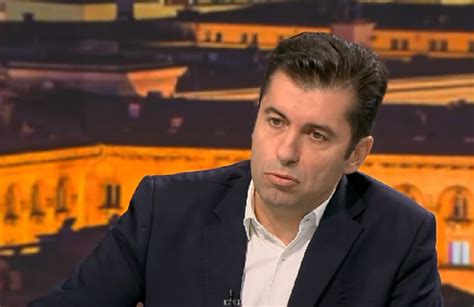 СТРАШНА ГОВОРИЛНЯ Киро се изтърси като пейзанин при Лора Крумова