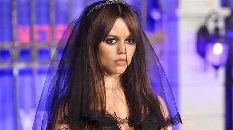 بیوگرافی جنا اورتگا بازیگر سریال ونزدی زندگی شخصی Jenna Ortega