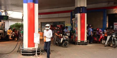 After Rajasthan Petrol Crosses Rs 100 Per Litre Mark In Madhya Pradesh