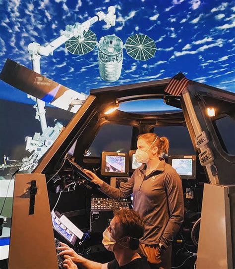 Nasa Completa Tripulação Da Crew 3 Sem Um Russo Homem Do EspaÇo