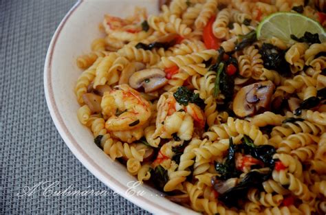 Wok De Camarão Com Vegetais And Massa