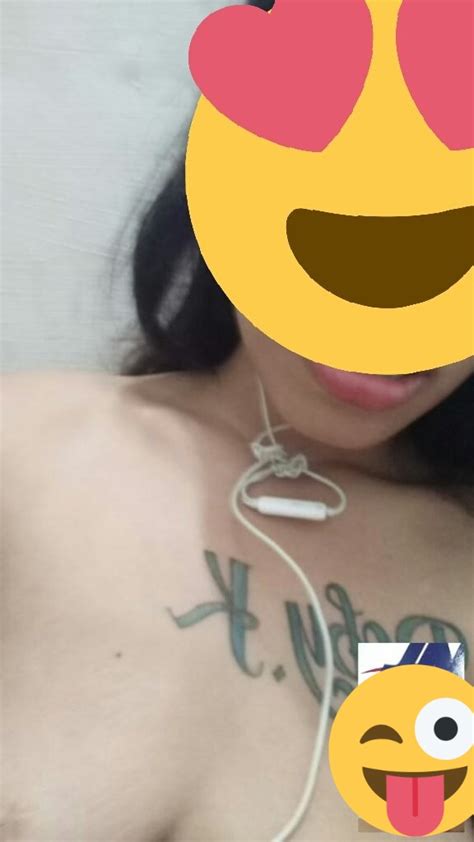 BUMIL INDO On Twitter DEBY REAL ANGEL OPEN VCS REAL SENSASI TIMUN DILDO SQUIRT