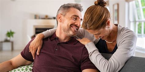 The One Daily Behavior For A Long Happy Marriage According To